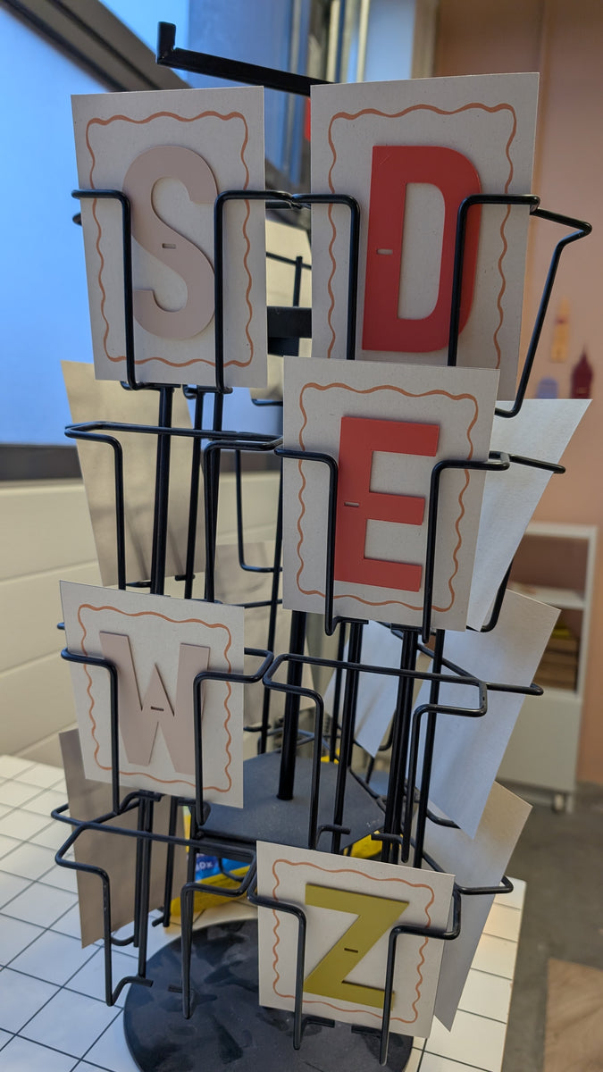 Letters op een kaart | Muuss | B2B – Joeff